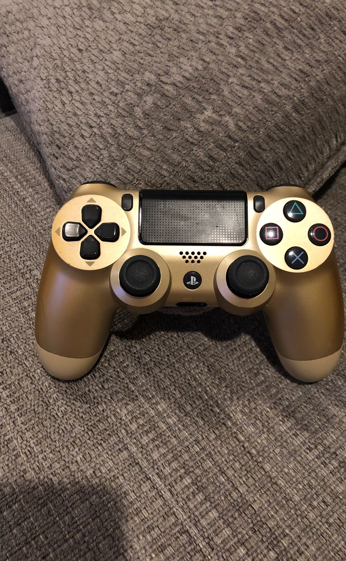 Gold PS4 Controller for Sale in Chula Vista, CA - OfferUp