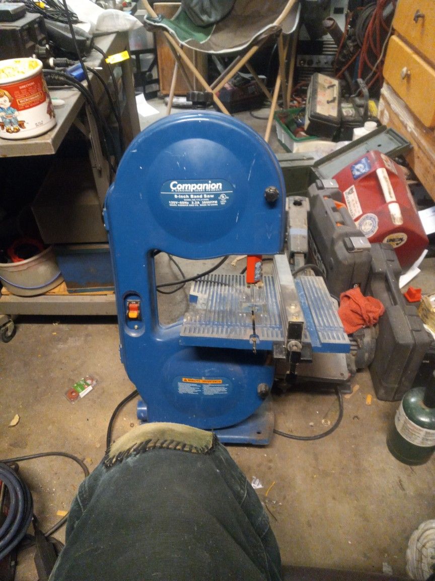 Companion 8 Inch Band Saw (Sears Product) for Sale in Tacoma, WA - OfferUp