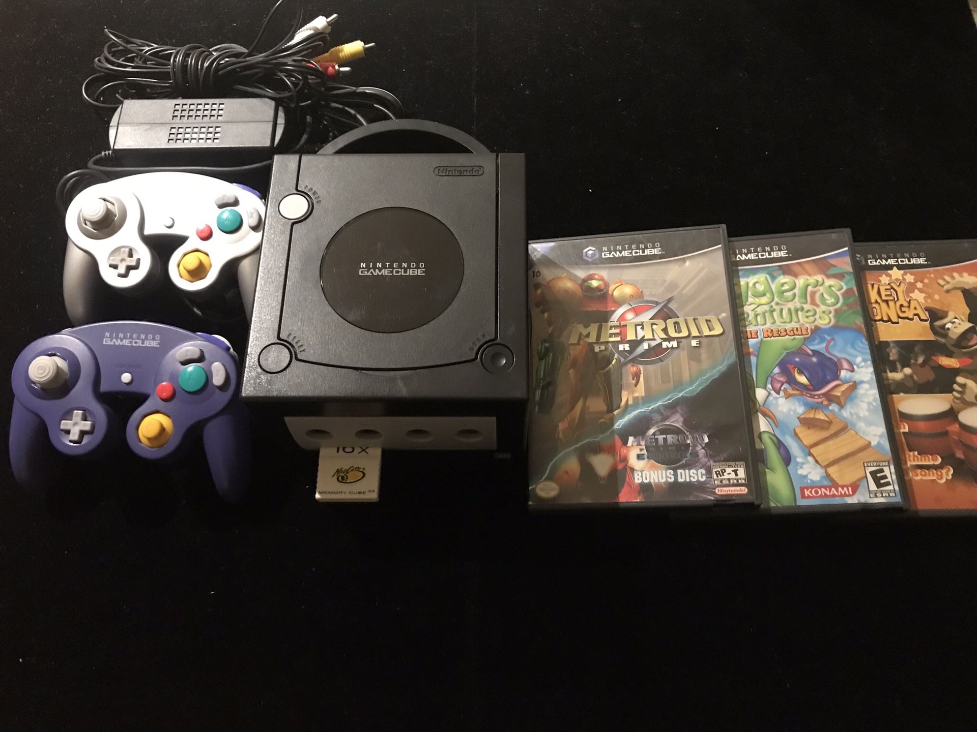 Nintendo GameCube w/ 3 OEM Controllers+4 Games+Mad Catz Memory Card ...