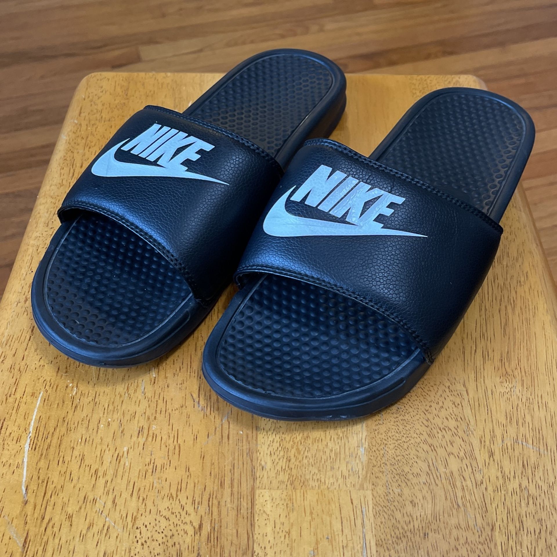 ALMOST NEW CONDITION NIKE SLIDES size 14 Men for Sale in Indianapolis ...
