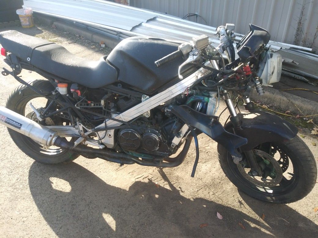 VFR700F 1987 HONDA MOTORCYLE for Sale in Eugene, OR - OfferUp