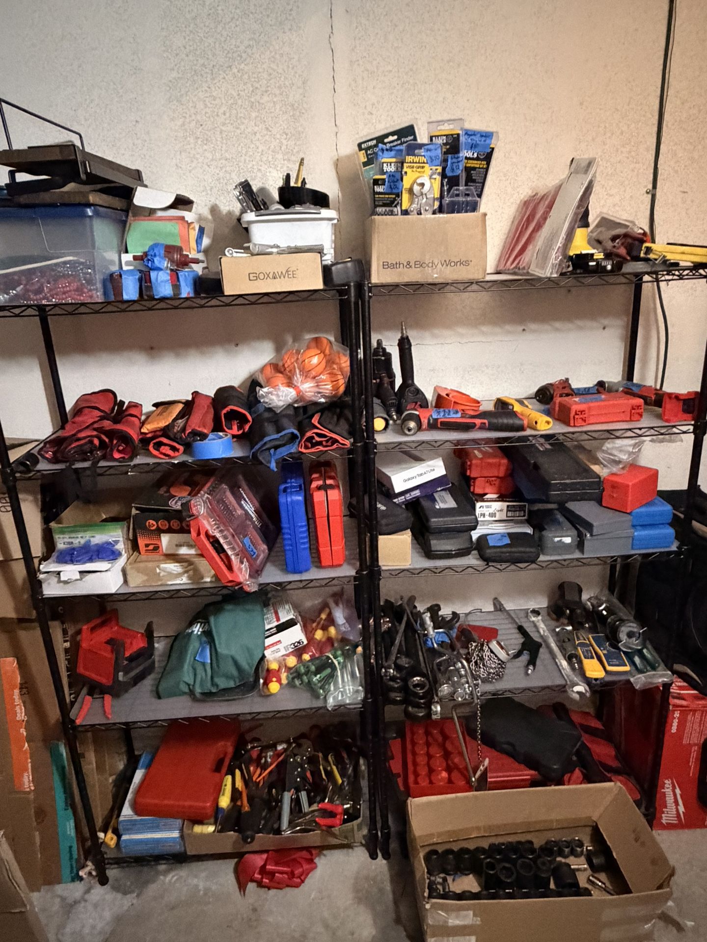 MASSIVE TOOL WHOLSE SALE IN TUSTIN CALIFORNIA, THERES SCREWDRIVERS ...