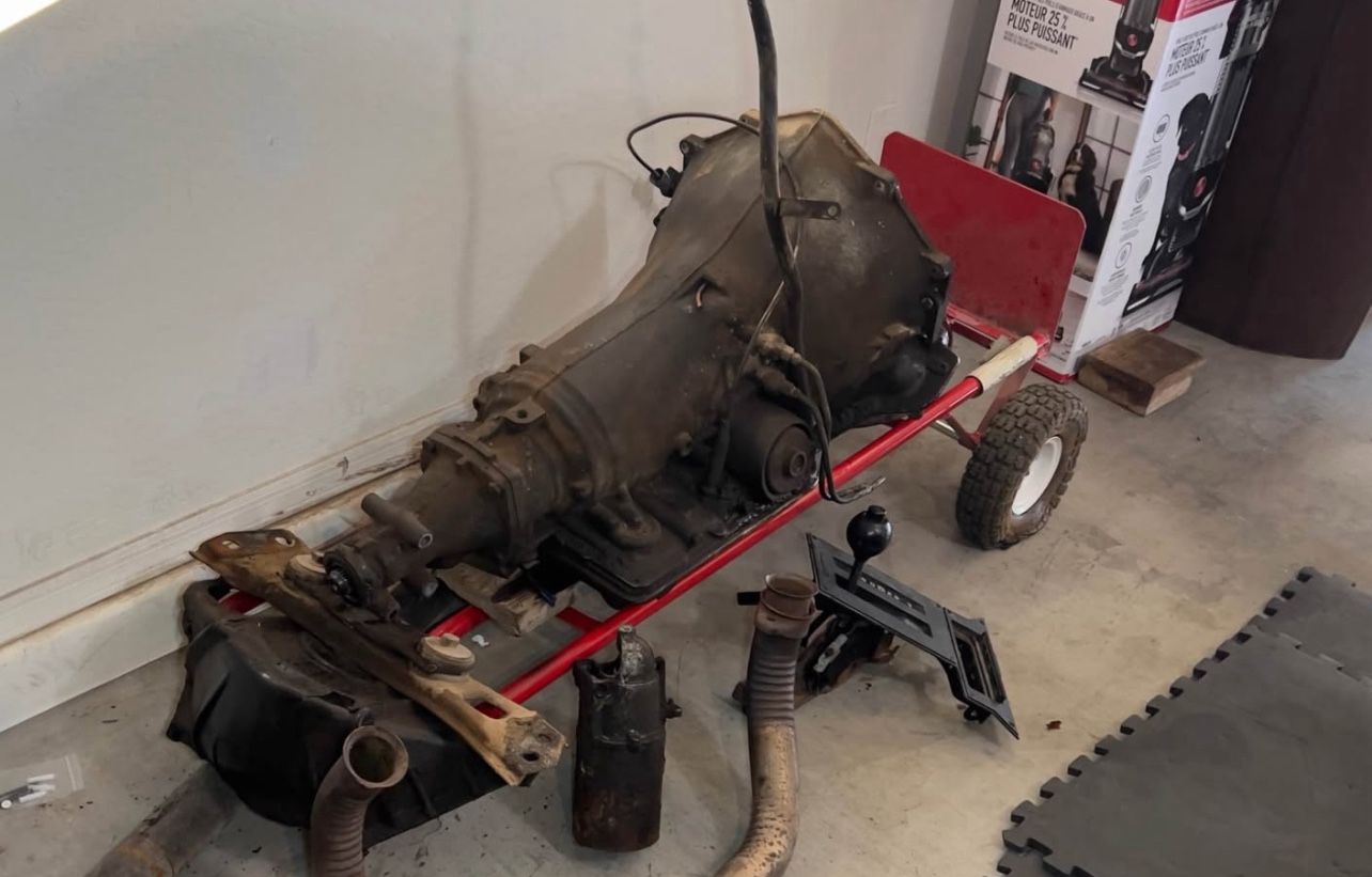 700r4 Transmission 90s Chevy/gmc for Sale in Tucson, AZ - OfferUp