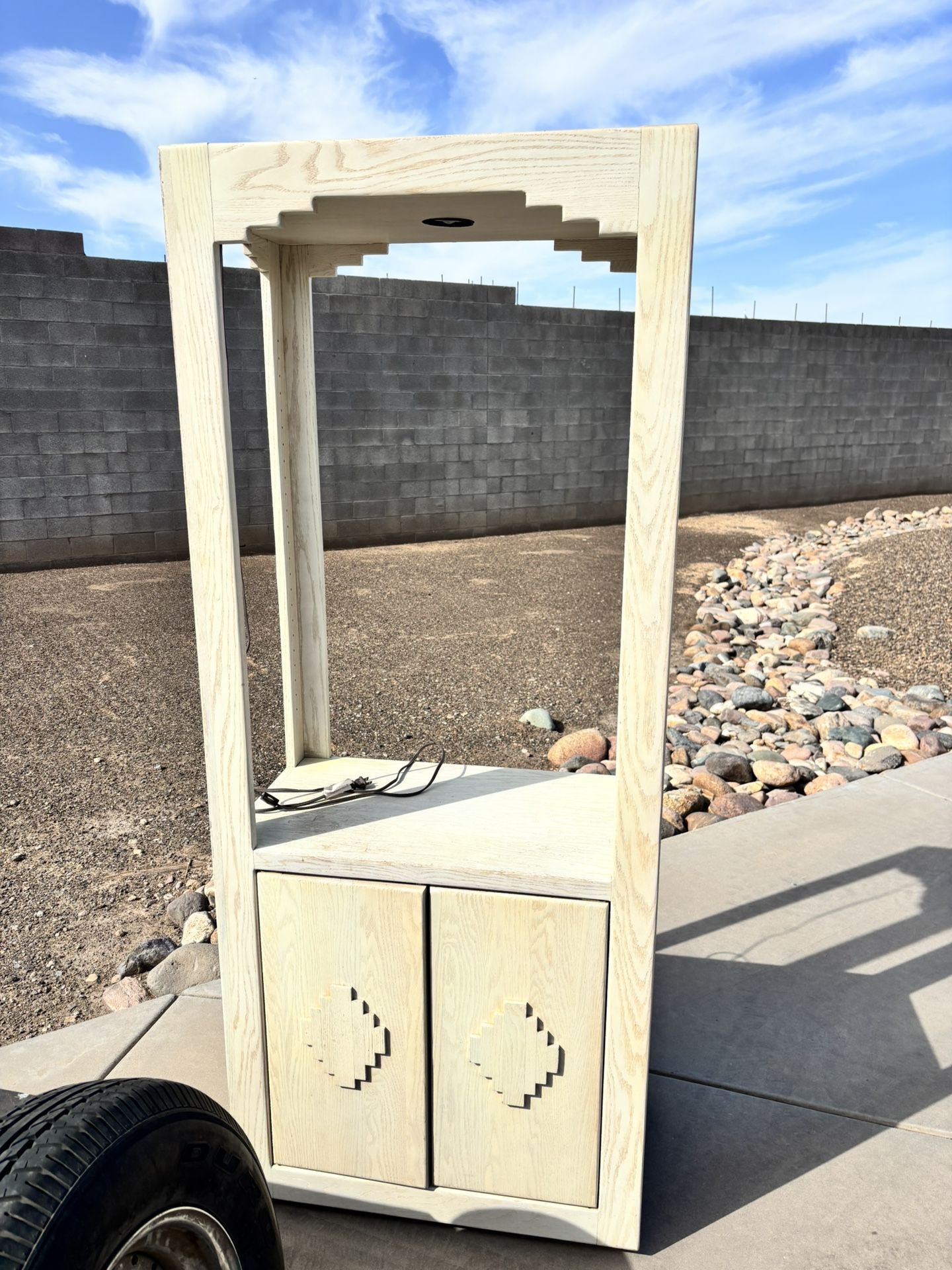 FREE ITEMS CURB ALERT for Sale in Glendale, AZ - OfferUp