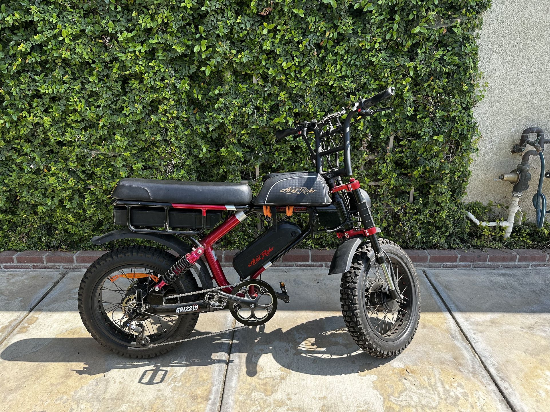 Ariel Rider Grizzly V2