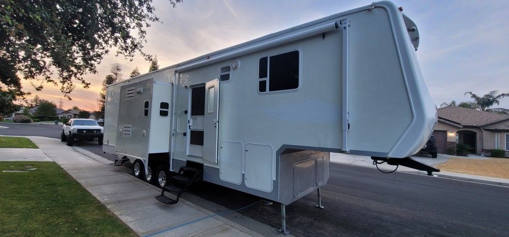 2006 Pilgrim International Puresport M-38-3L-5 for Sale in Bakersfield ...