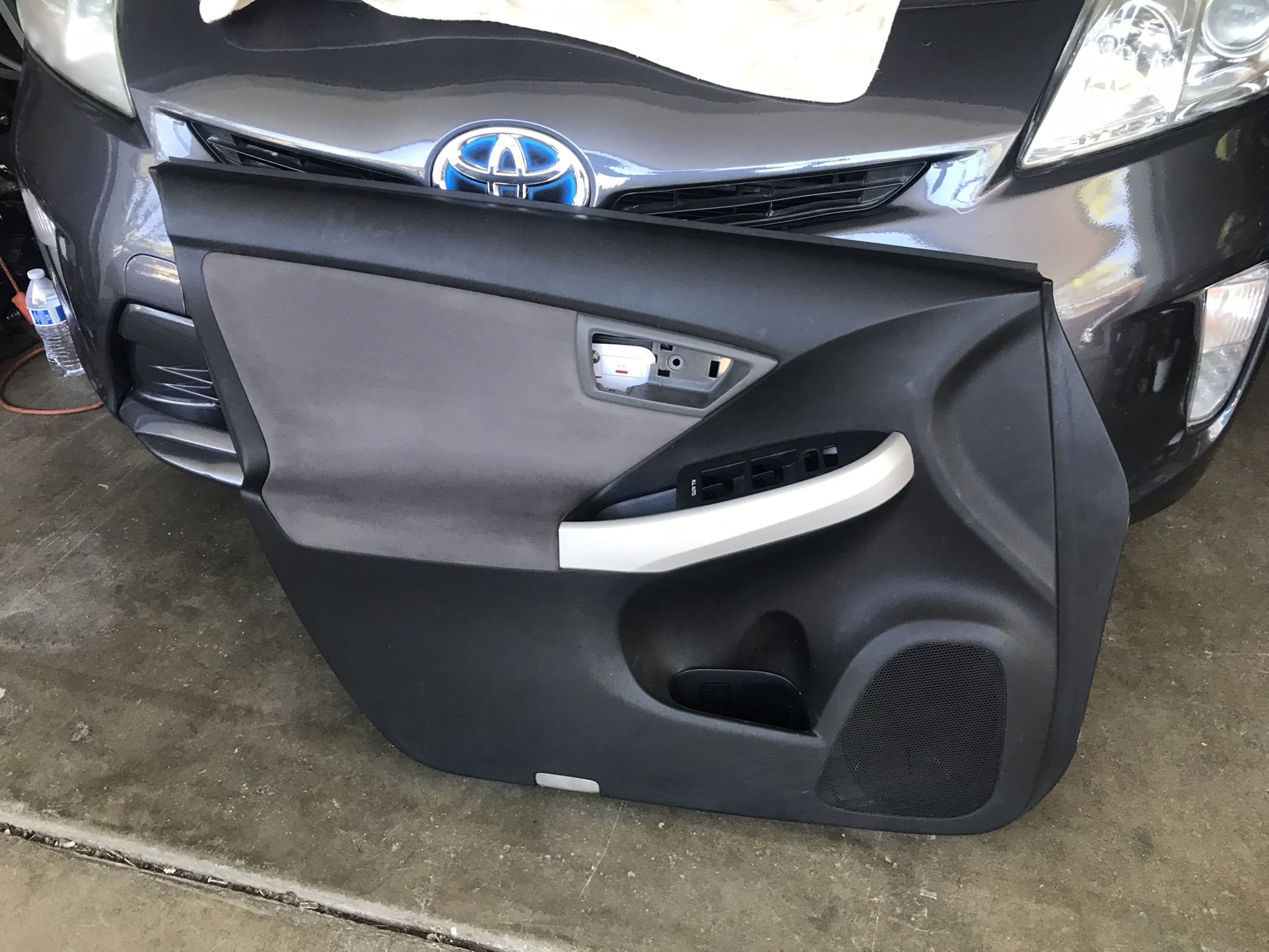 DRIVER SIDE FRONT DOOR PANEL 2010-2015 TOYOTA PRIUS REGULAR 1.8. for ...