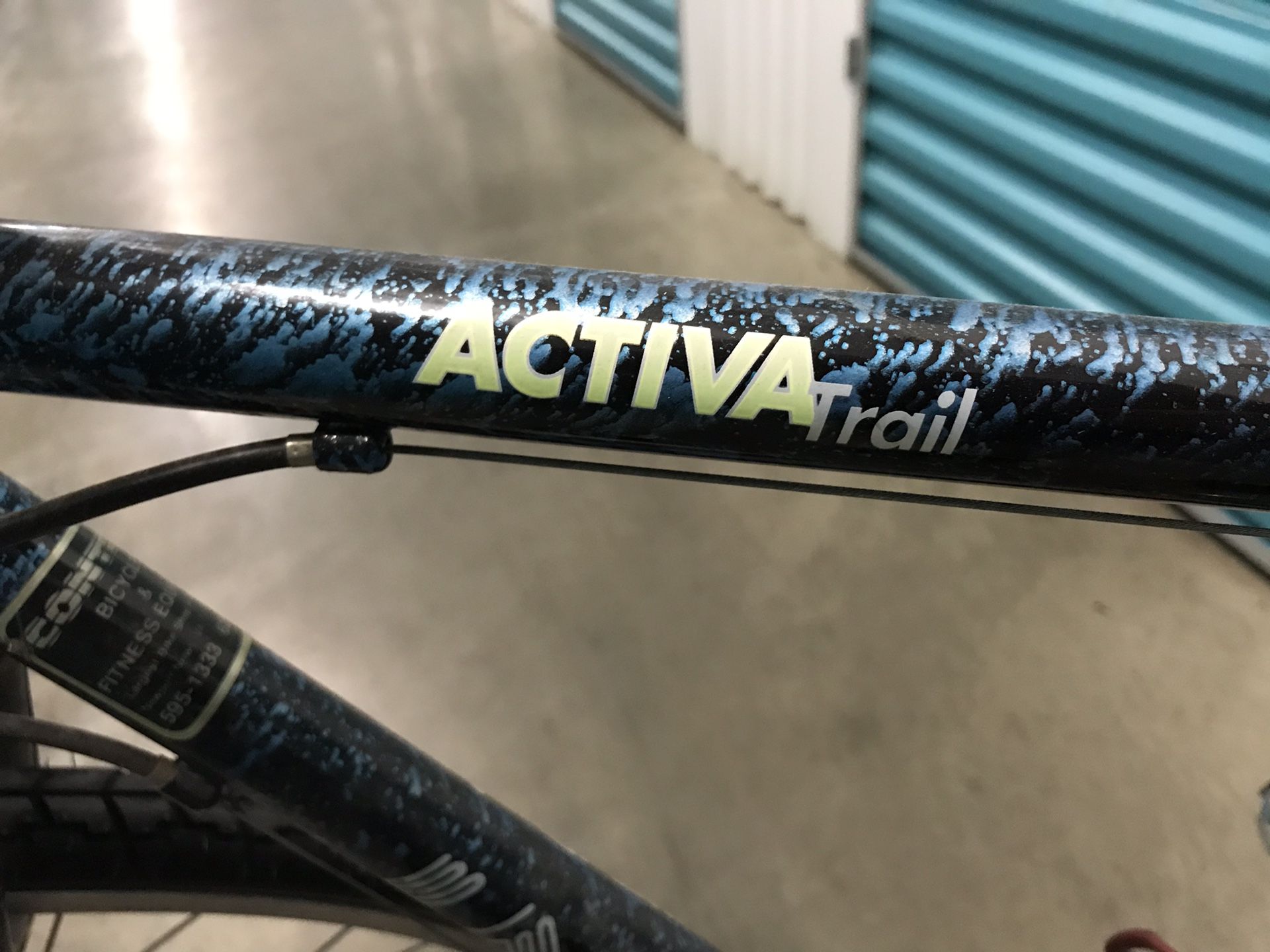 Univega Activa Hybrid Bike Trail