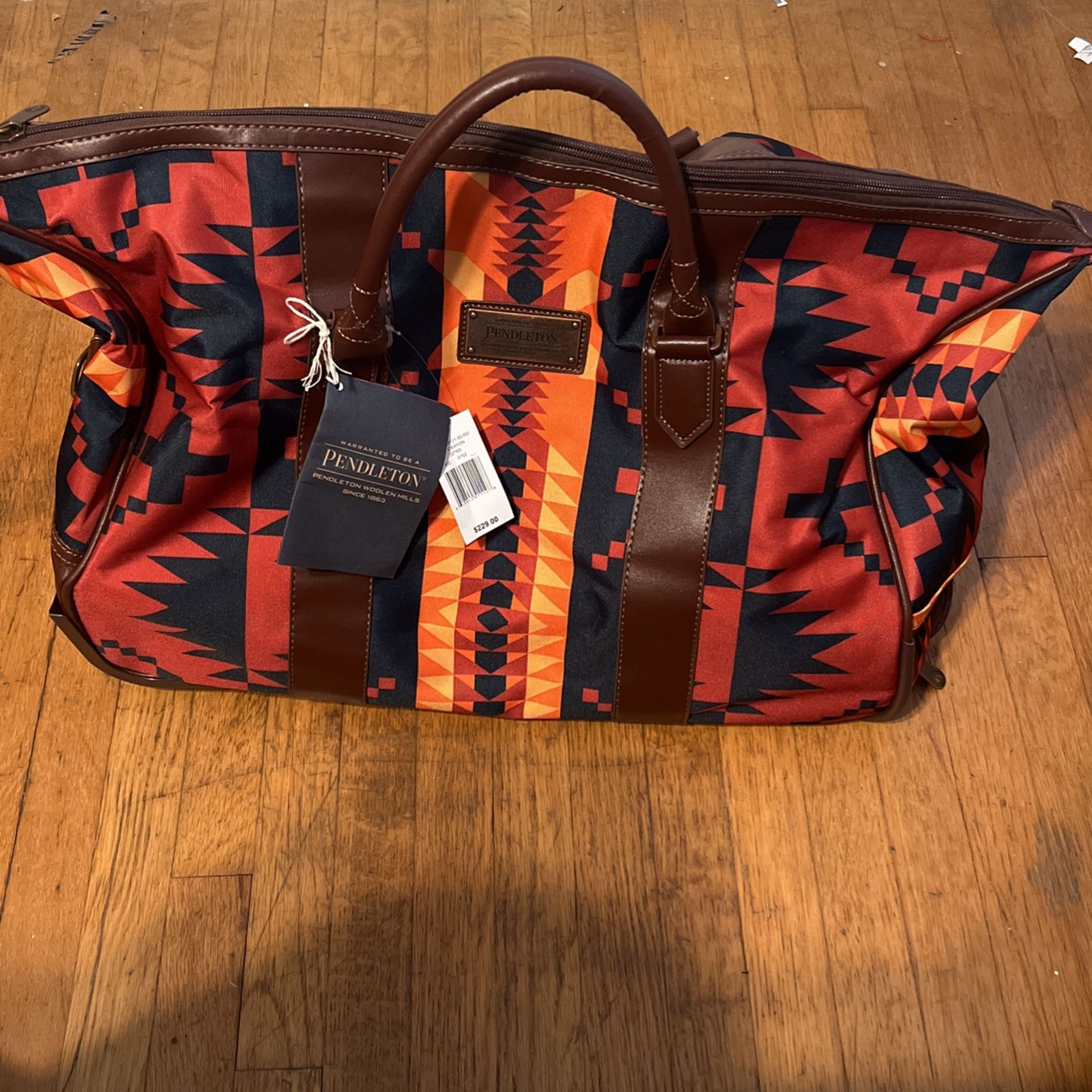 Pendleton Luggage Bag for Sale in Whittier, CA - OfferUp