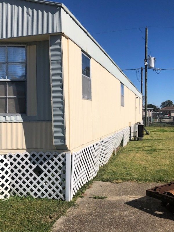 Well-Maintained 1986 Single Wide Mobile Home (2/2) for Sale in Marrero ...