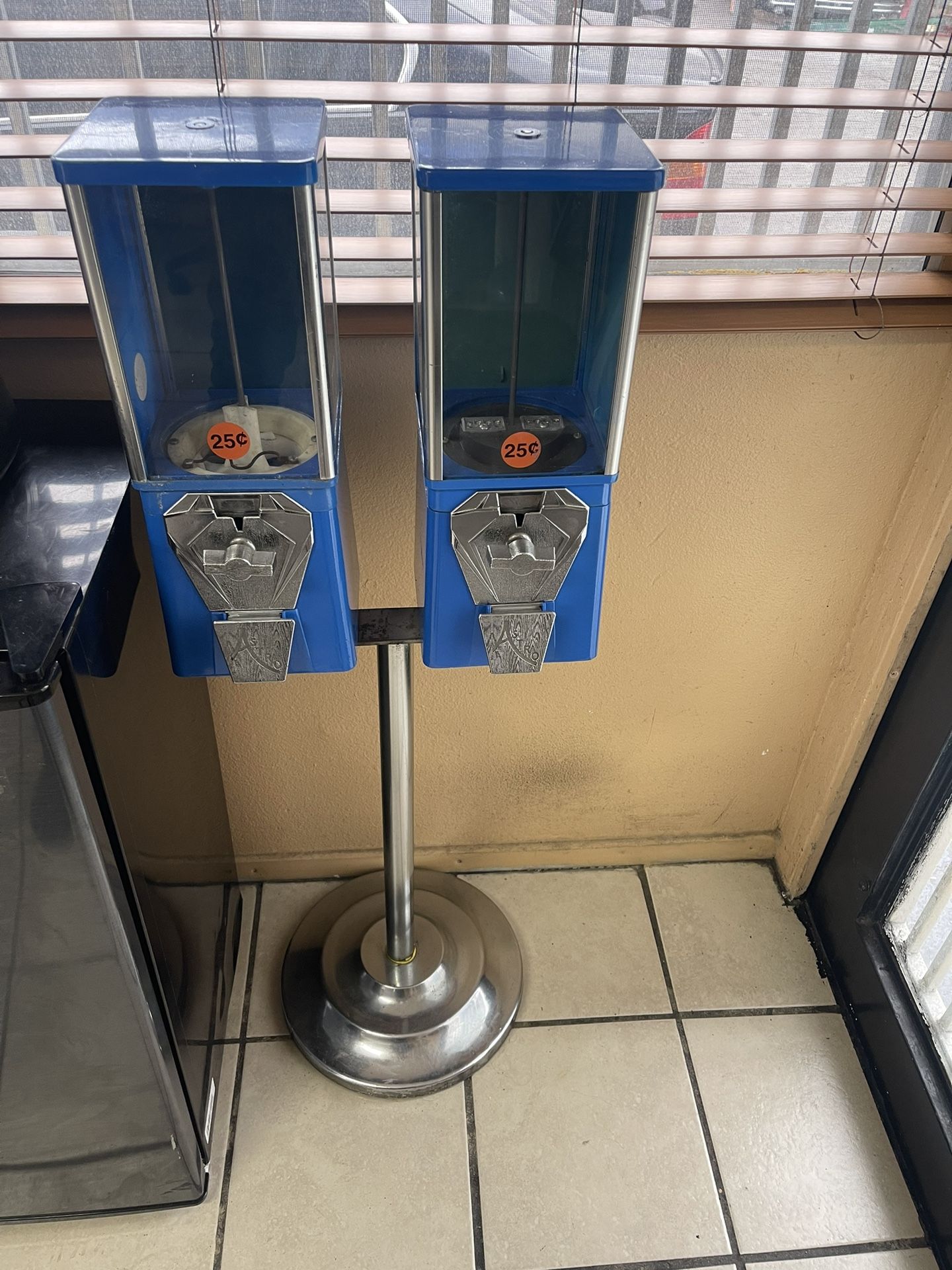 Candy Machine Works Perfect Just Don’t Have Key For It You Can Take It ...