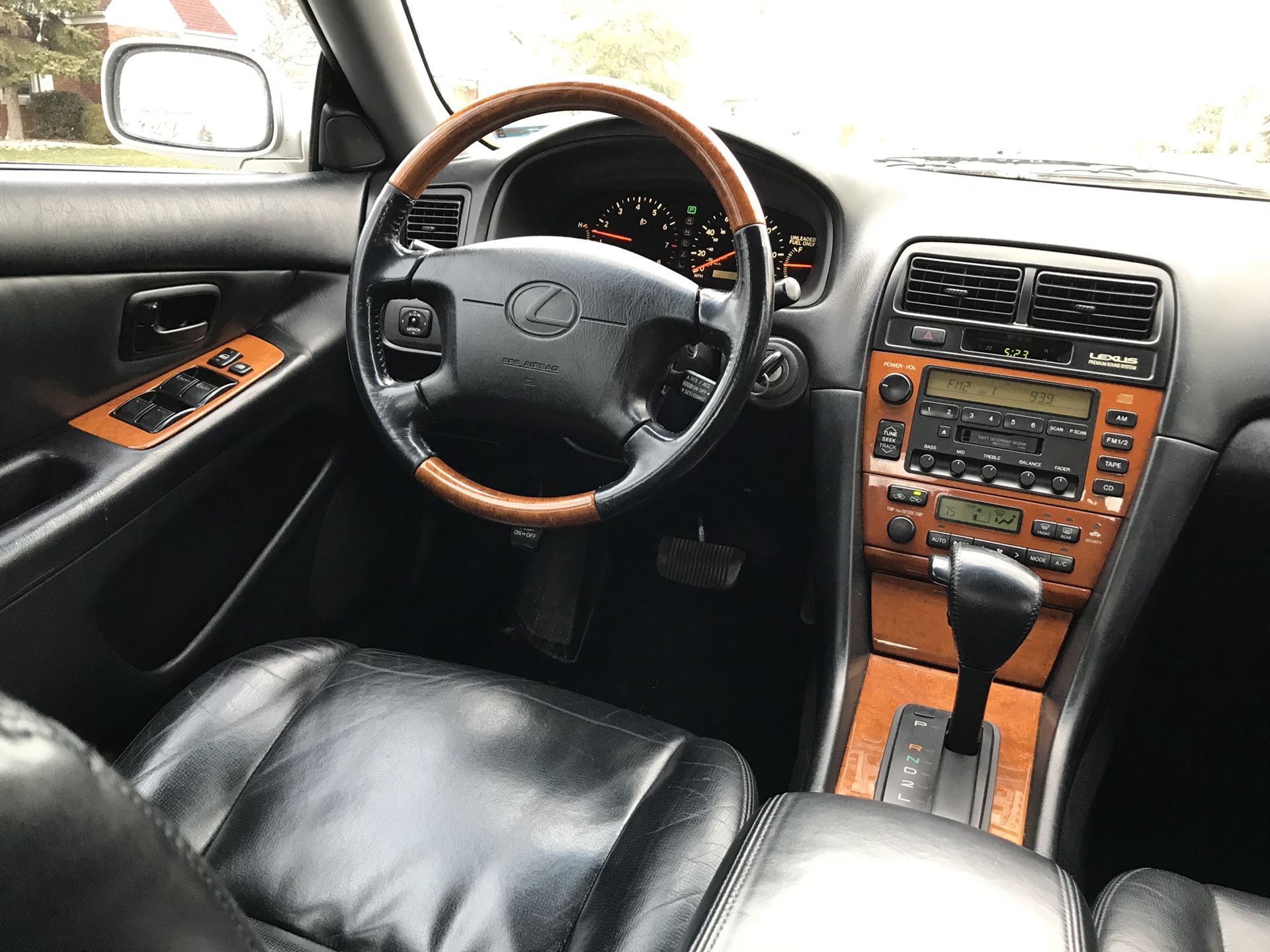 2000 Lexus Es300 Platinum Edition