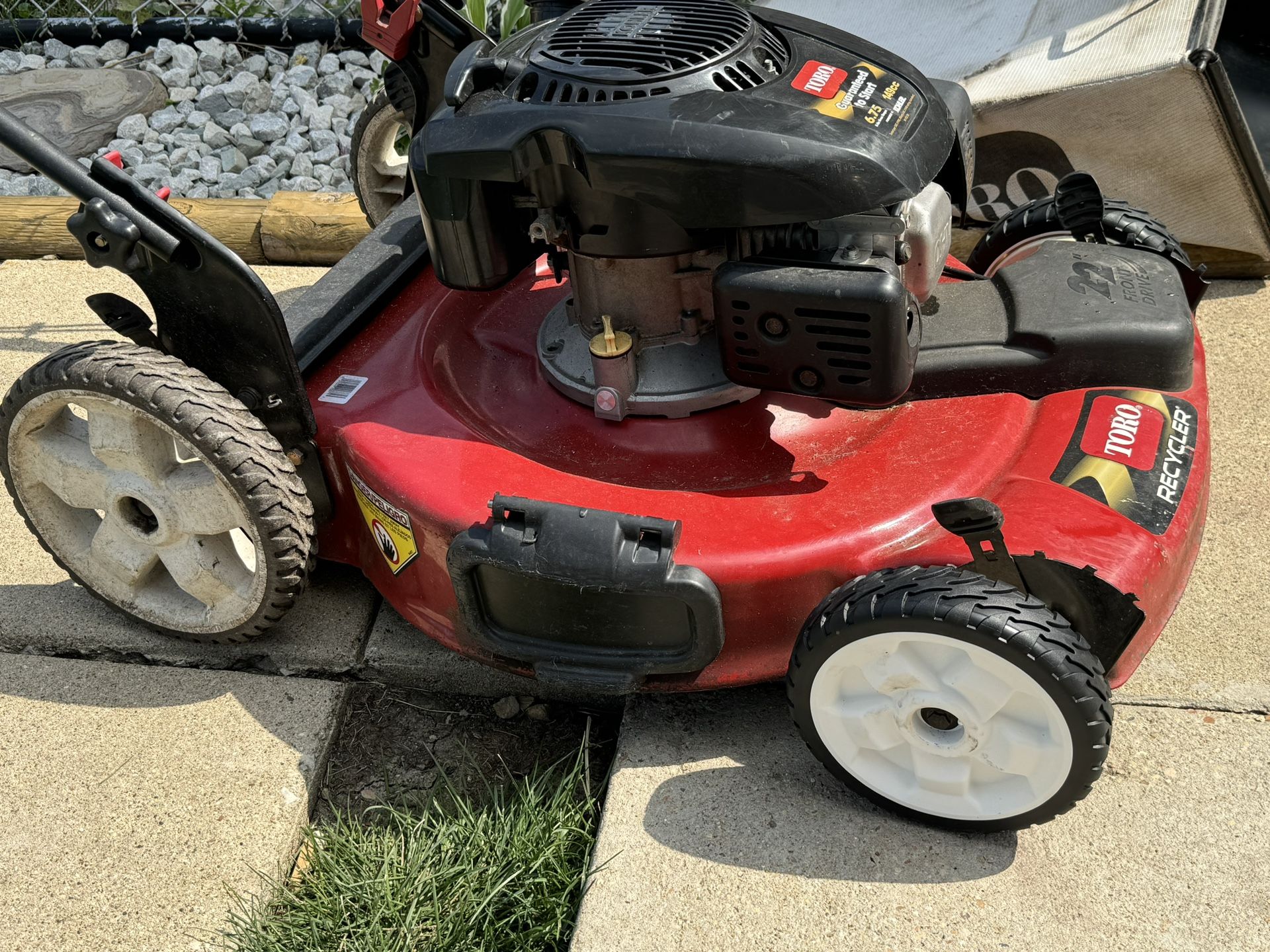 TORO SELF PROPELLED LAWN MOWER for Sale in Chicago, IL - OfferUp