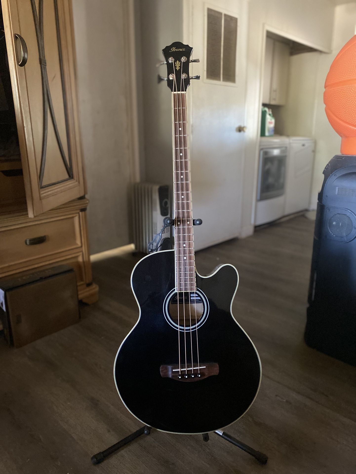 Ibanez Acoustic Bass/ Bajoloche for Sale in Wildomar, CA - OfferUp