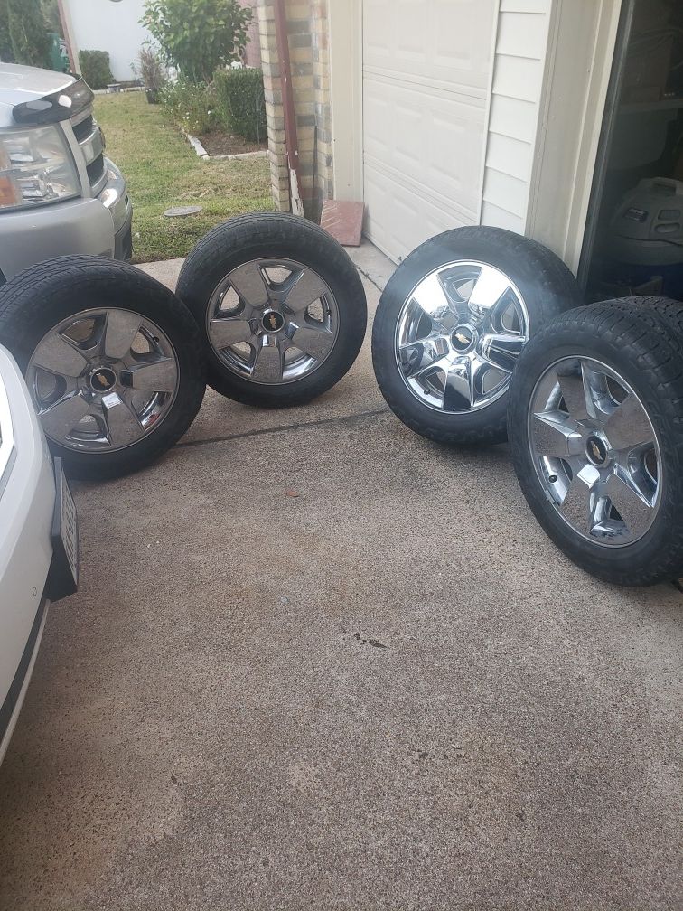 Stock 6 lug 20 inch chevy rims and tires used for Sale in Houston, TX ...