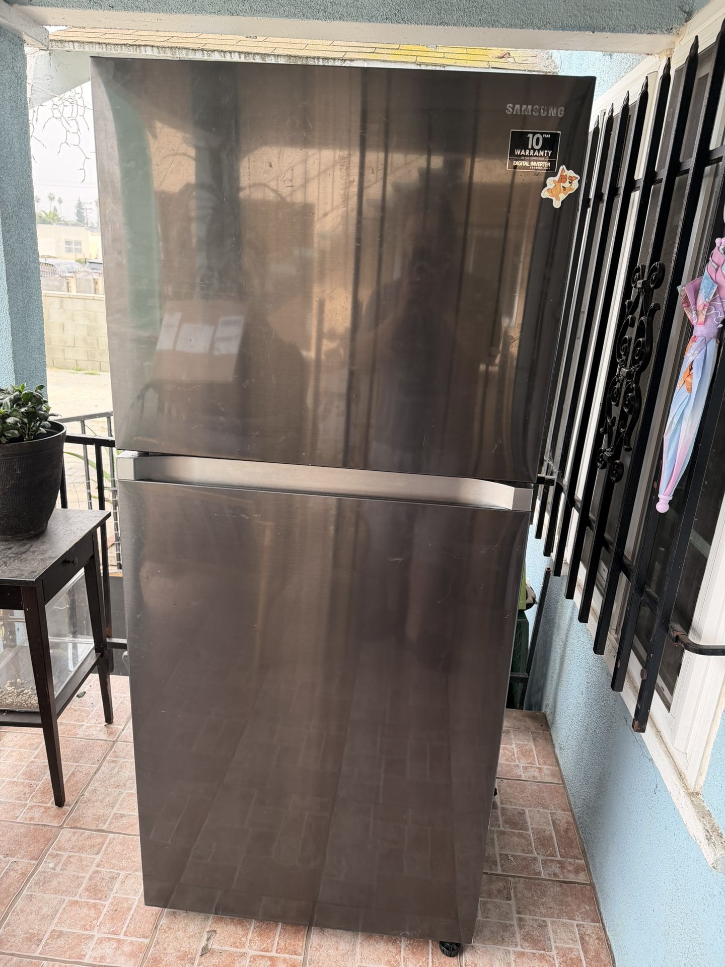 Samsung Fridge for Sale in Los Angeles, CA - OfferUp