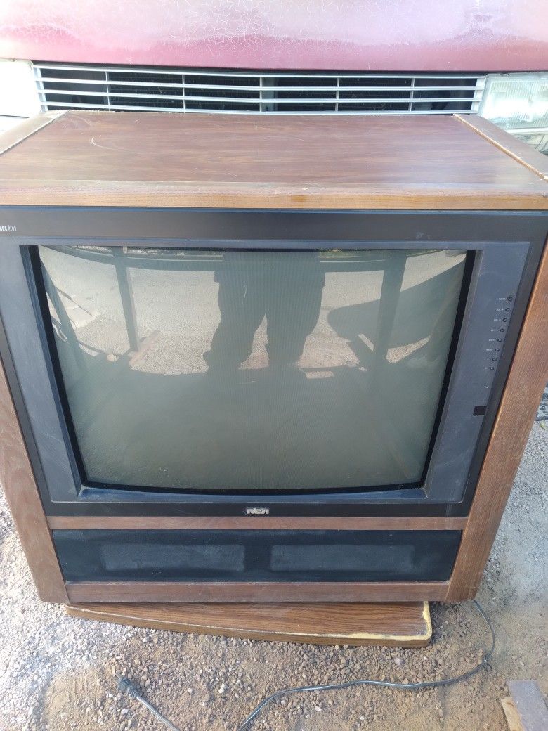 Vintage RCA TV for Sale in Lancaster, CA - OfferUp