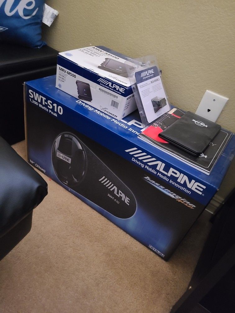 Alpine Set $175 for Sale in Las Vegas, NV - OfferUp