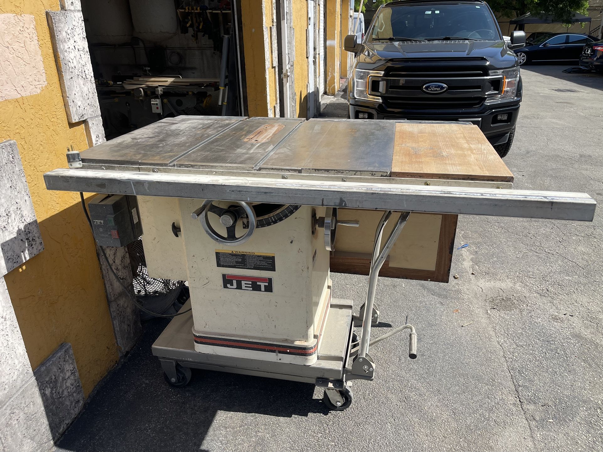 Jet Table Saw $1000 OBO for Sale in Miami, FL - OfferUp
