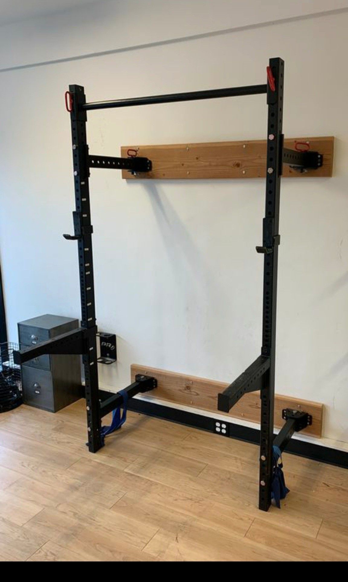 Fold up wall mount squat power rack bench press crossfire weight ...