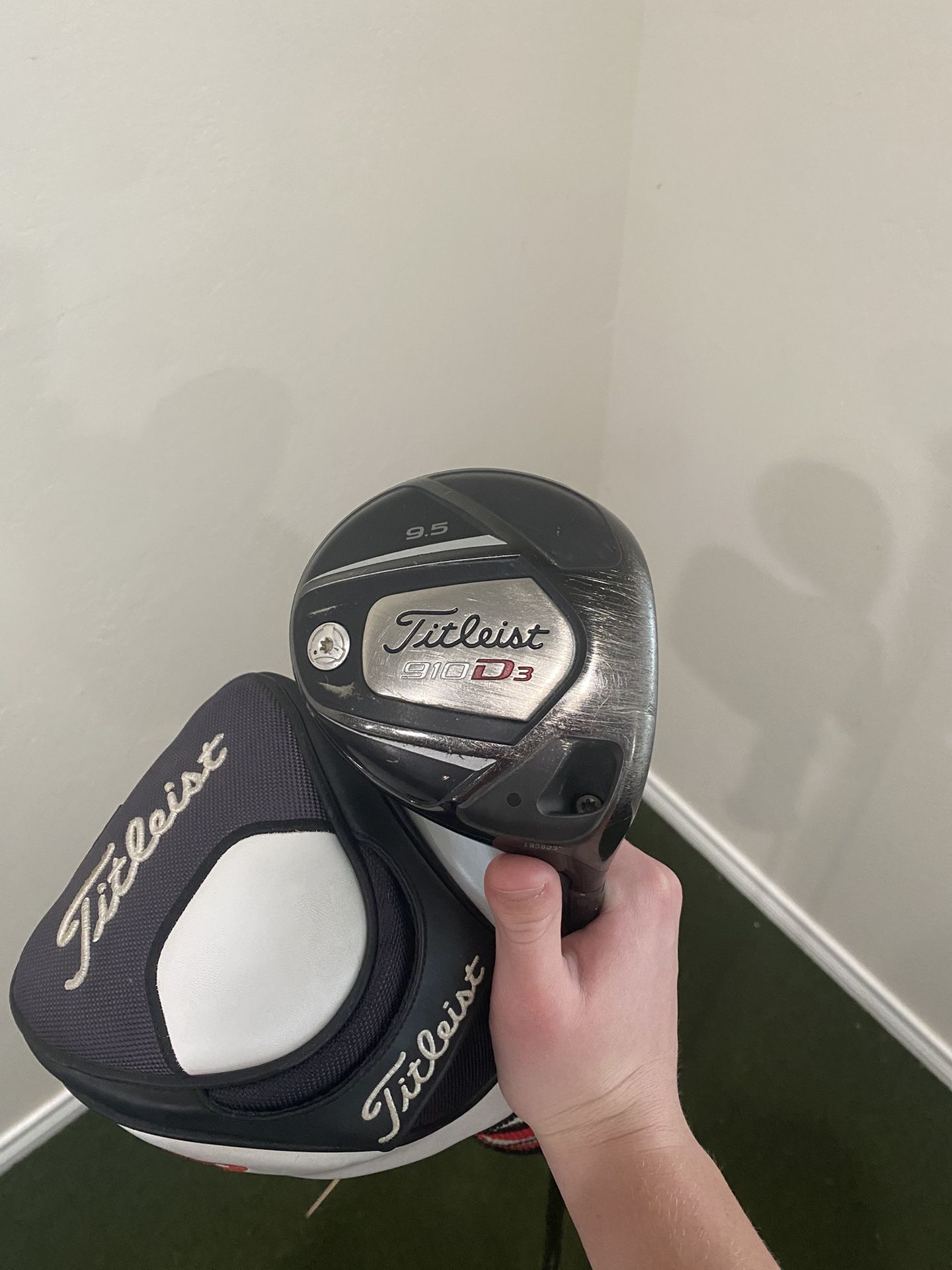Right Handed Titleist 910 D3 9.5 Driver for Sale in Bakersfield, CA ...
