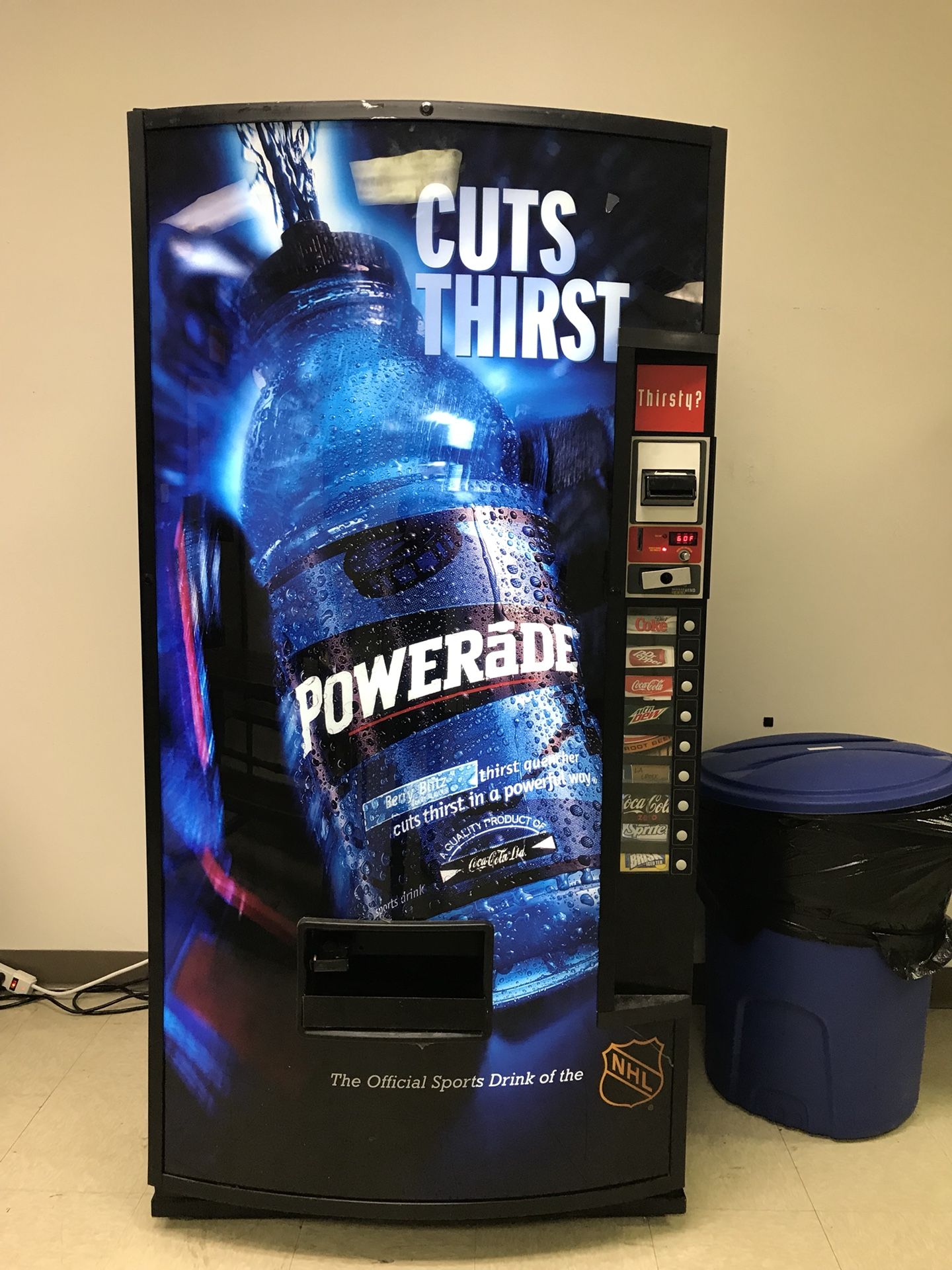 Vending Machine IntelleVend 2000 (Awesome) for Sale in Grand Prairie ...