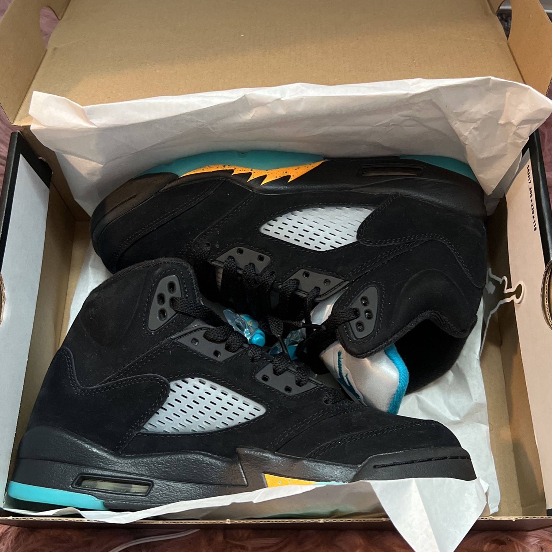 Jordan 5s for Sale in Fresno, CA - OfferUp