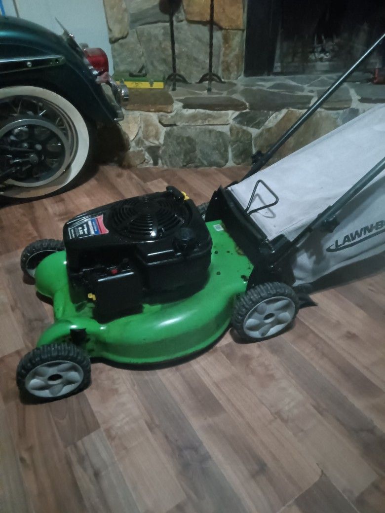 Lawn Boy 20 " 8.5 Horsepower Push Mower With Bagger for Sale in Lutz ...