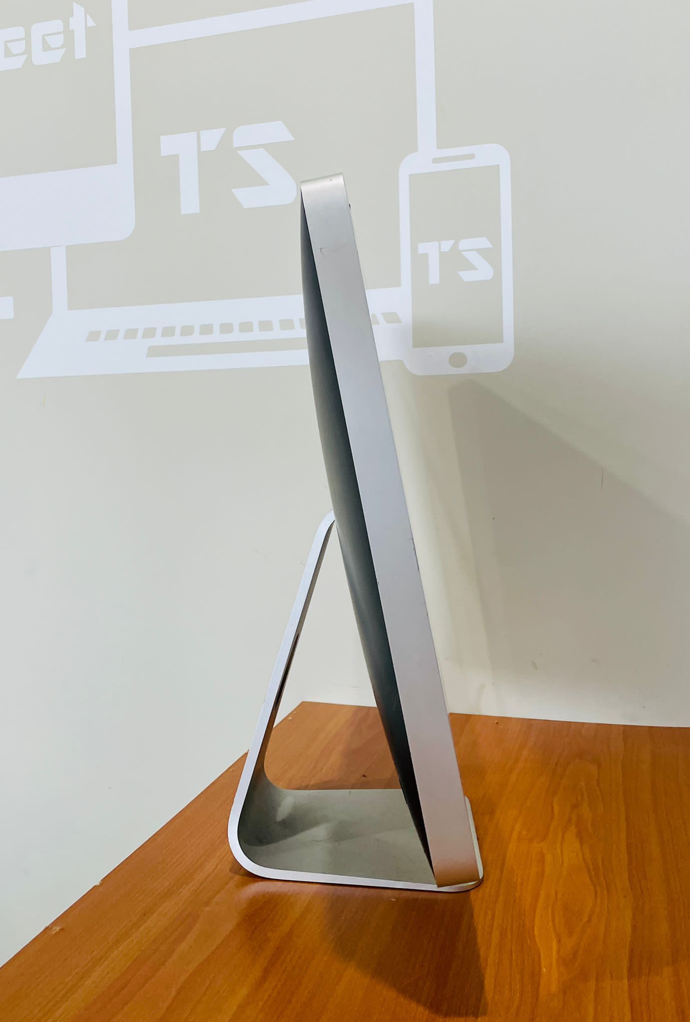 Apple IMac 20” M2009 Core 2 Duo 2GB RAM 160GB HDD for Sale in Oakbrook ...