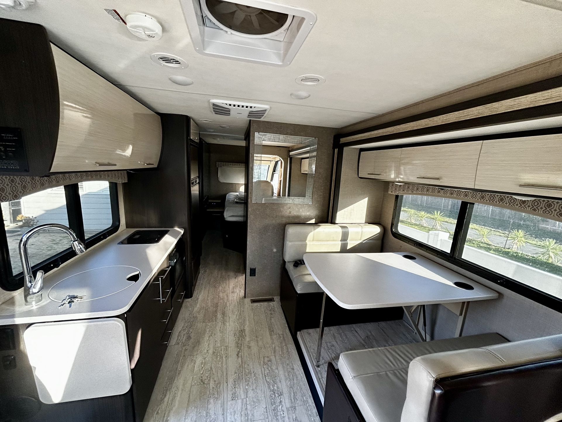 2018 Thor Vegas (lots Of Upgrades) for Sale in Lakeside, CA - OfferUp