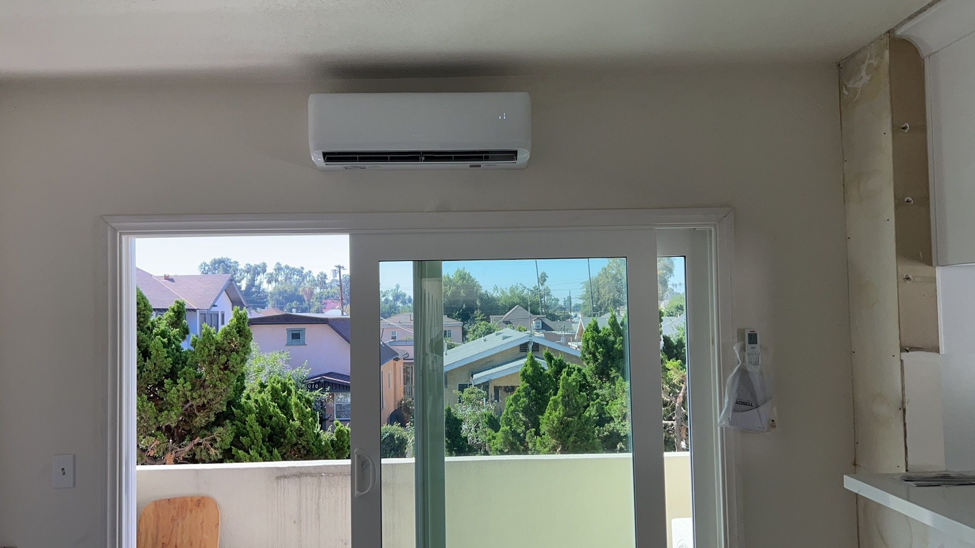 TOSOT 12,000 BTU / 1 Ton mini split Air Conditioner, Heats And AC by ...