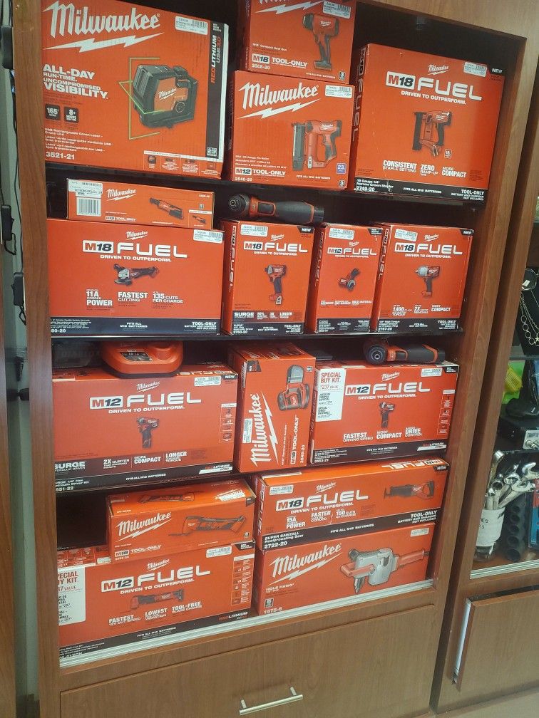 MILWAUKEE TOOLS FOR SALE STARTING AT 30 for Sale in Miami, FL - OfferUp