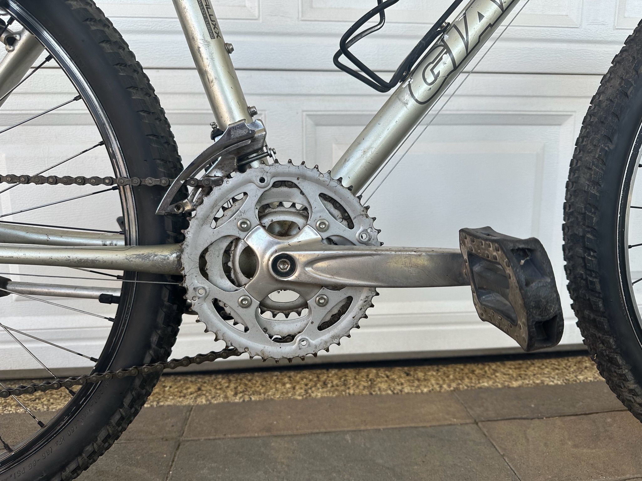 Giant Sedona Dx Aluminum Hybrid Trail Bike Shimano STX New Tires New ...