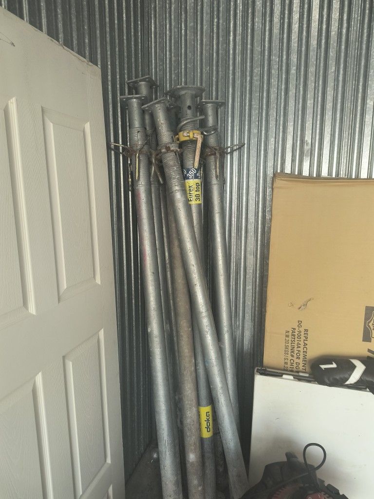 Garbanize Steel Post Shore for Sale in Pembroke Pines, FL - OfferUp