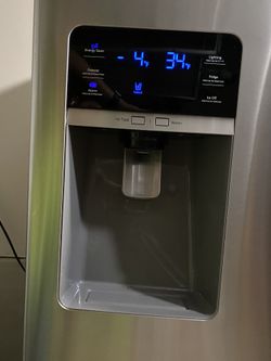 Samsung refrigerator RFG298hdrs for Sale in San Antonio, TX - OfferUp