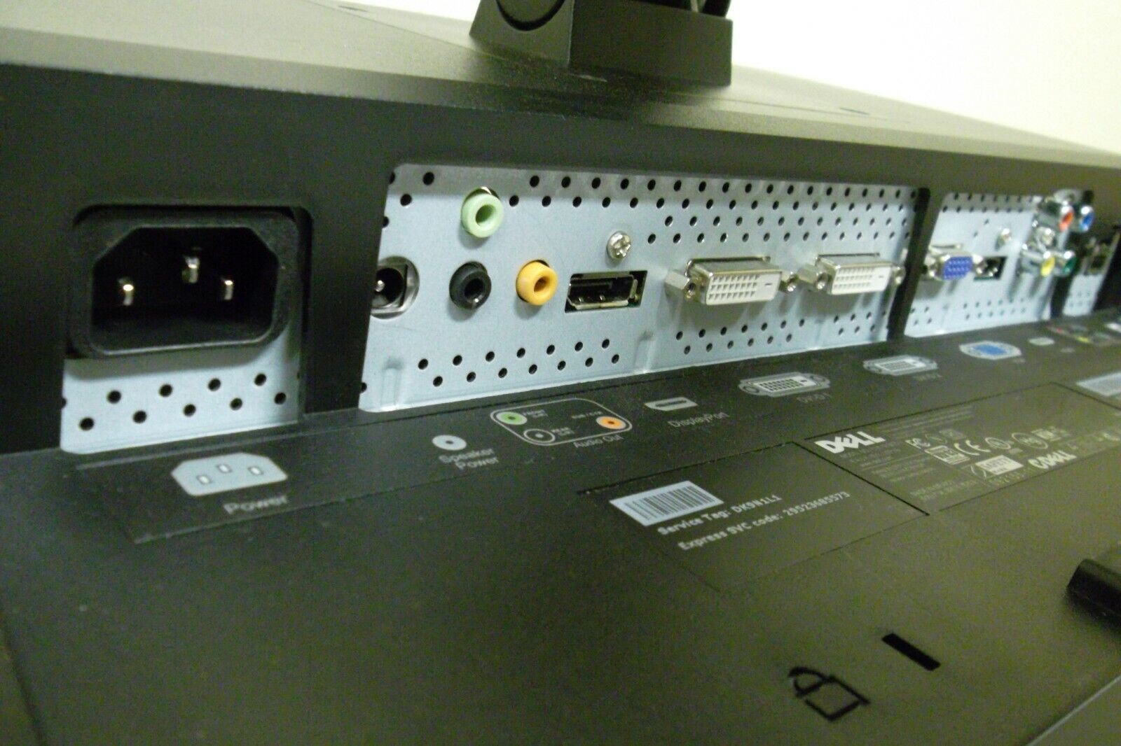 Monitor DELL U271 Ultra Sharp 27” In Carlsbad for Sale in Escondido, CA ...