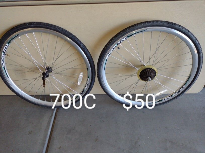 Schwinn 700C Wheel Set Nice for Sale in Gilbert, AZ - OfferUp