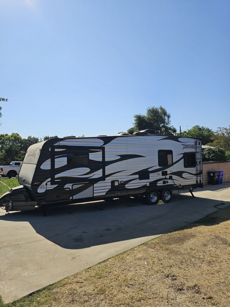2019 Omega Warrior Toy Hauler for Sale in Upland, CA - OfferUp