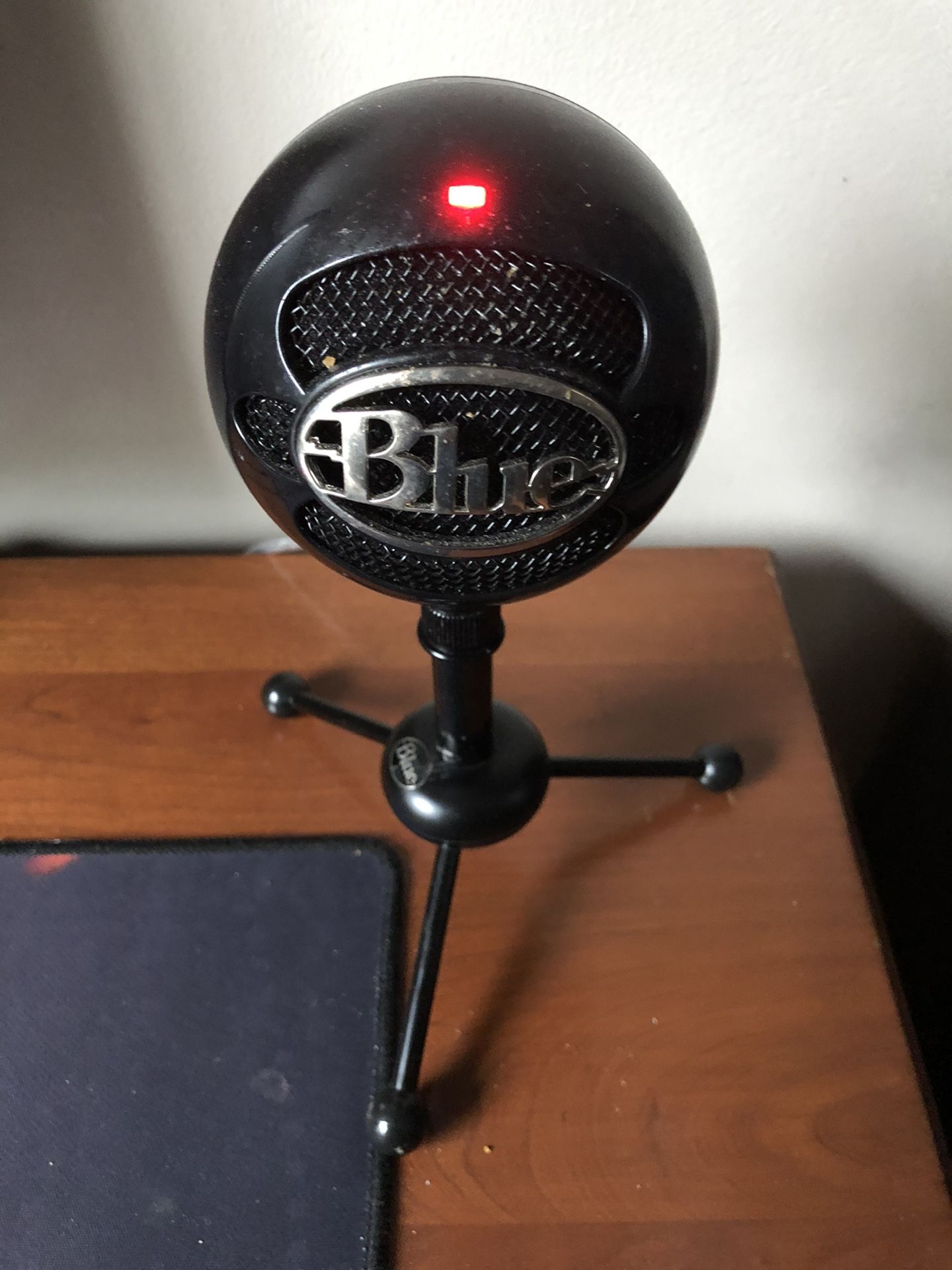 Blue Snowball Microphone for Sale in Gaithersburg, MD - OfferUp