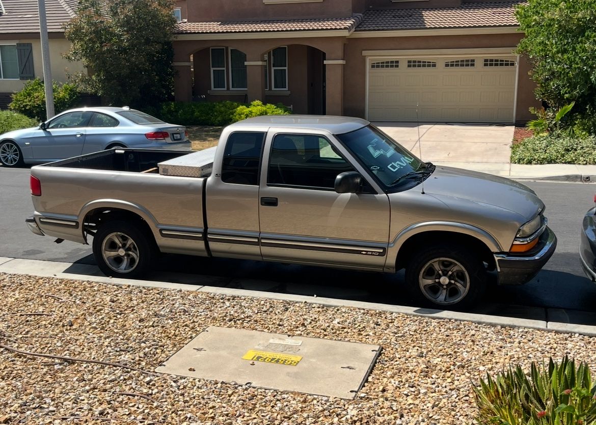 1998 Chevrolet S-10 for Sale in San Jacinto, CA - OfferUp