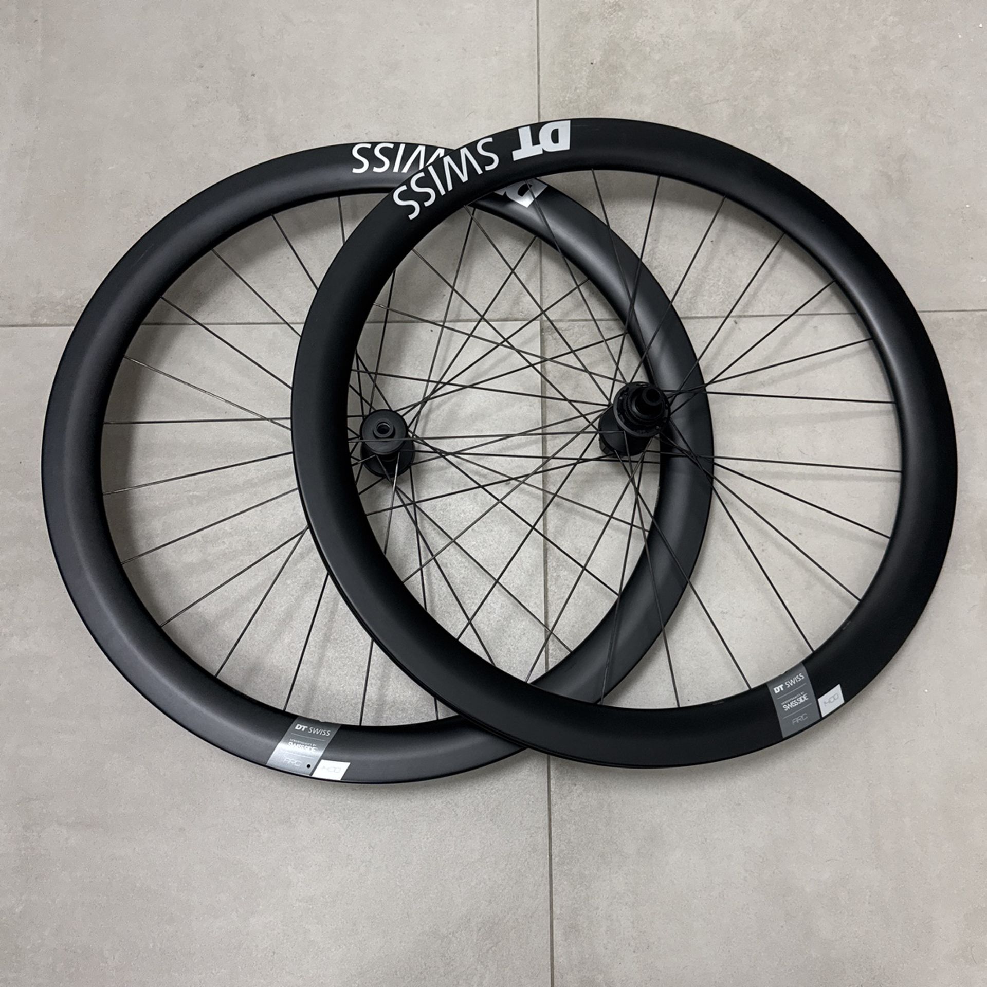 DT SWISS 1400 ARC (Disc Breack) for Sale in Aventura, FL - OfferUp