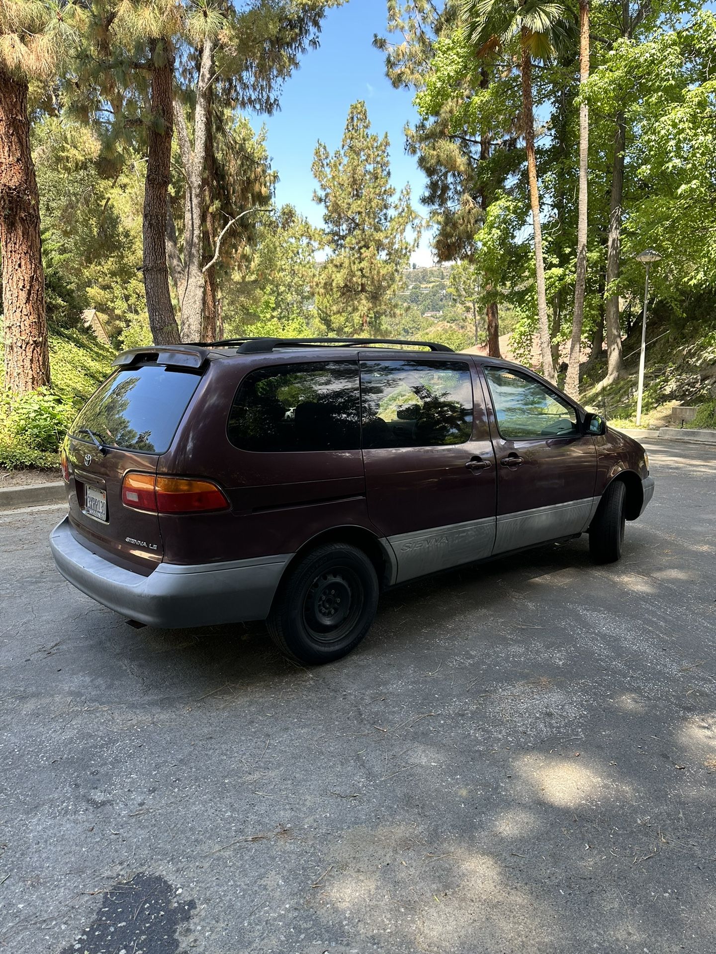 1998 Toyota Sienna Van For Sale
