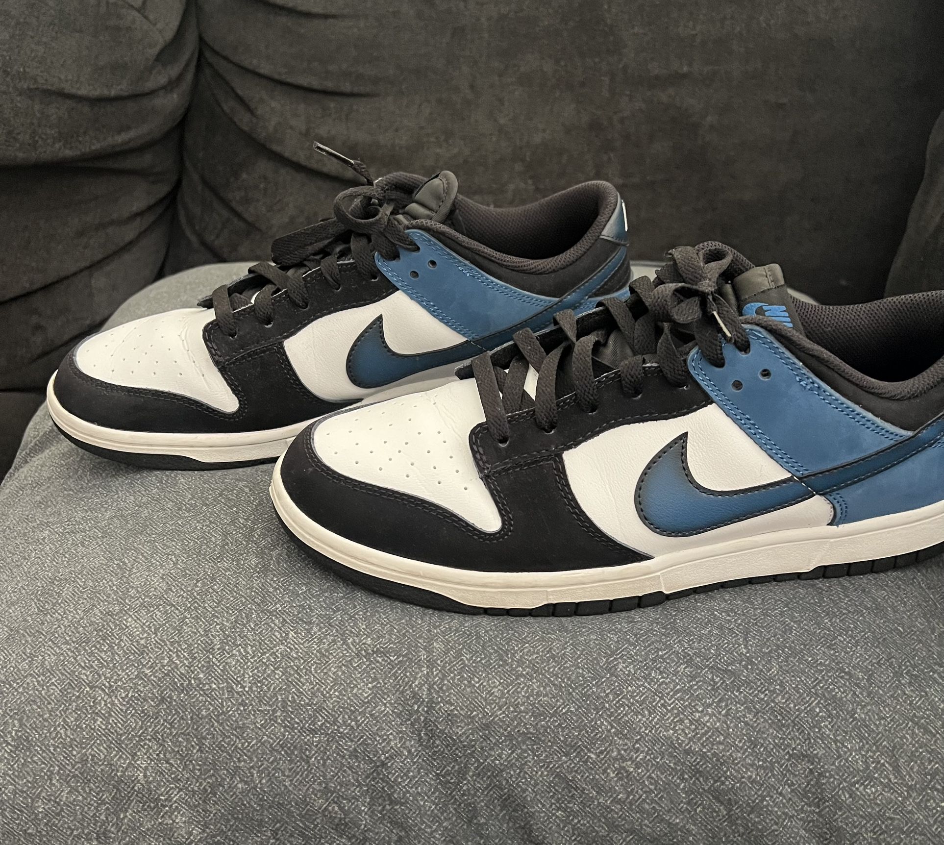 Nike dunks for Sale in Mesa, AZ - OfferUp