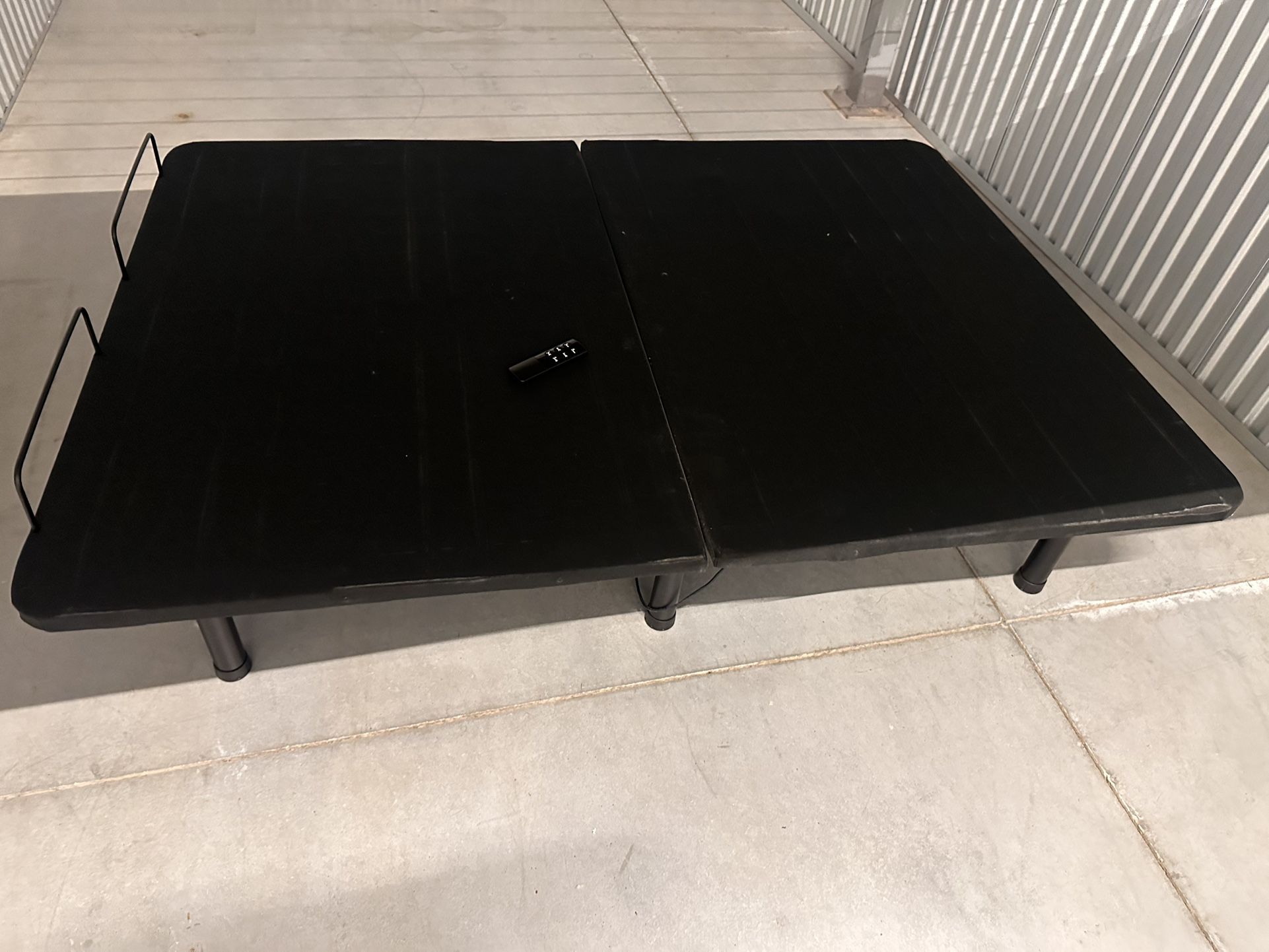 Richmat Queen size adjustable bed with remote, massage , zero gravity ...