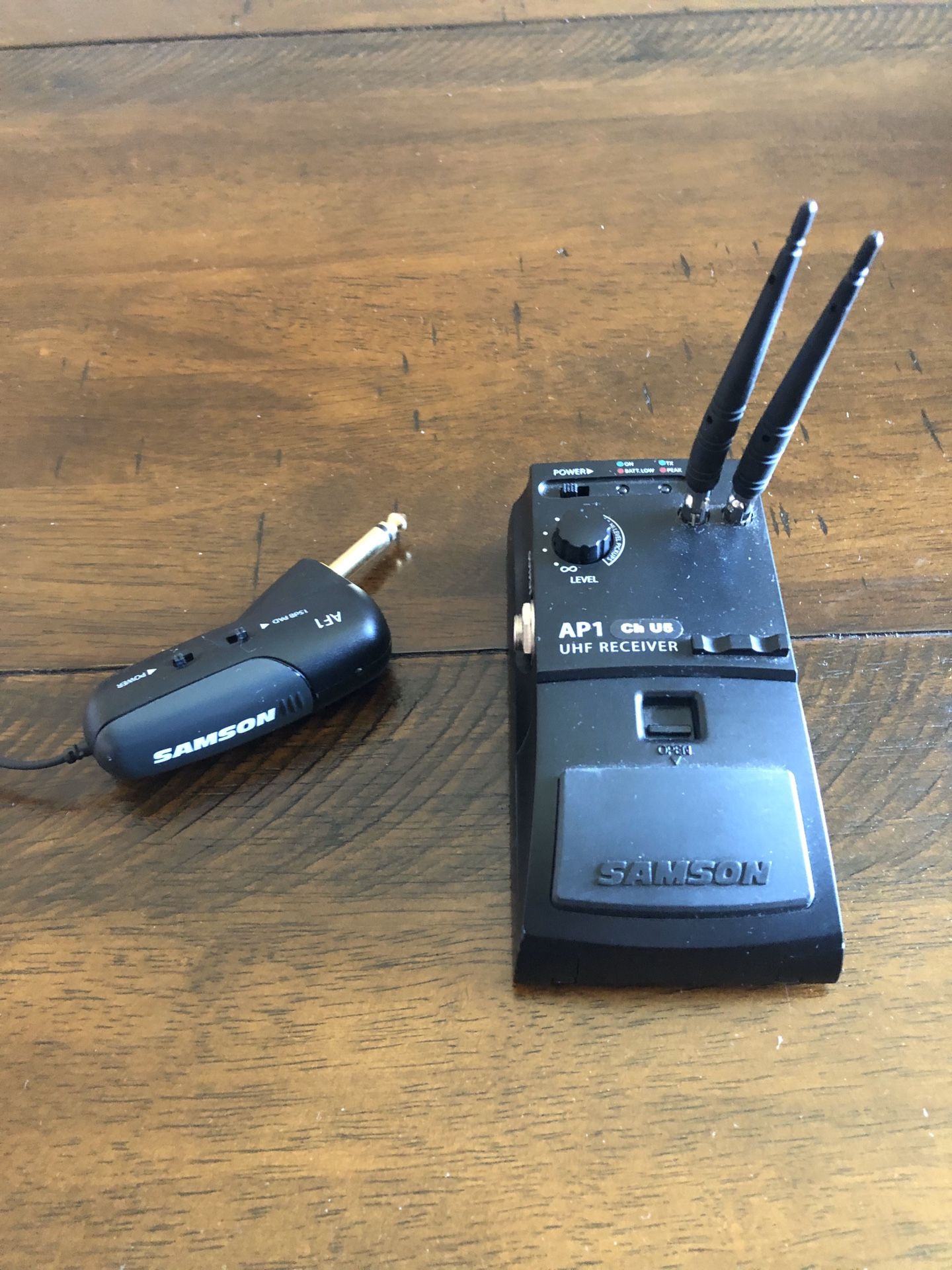 Guitar / Bass Samson Airline AP1 UHF Receiver for Sale in Chicago, IL ...