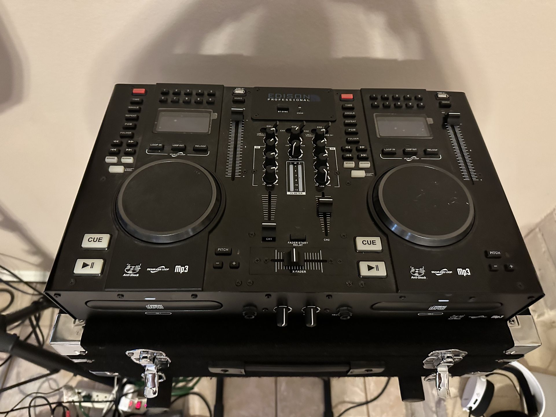 Speaker & Controller EDISON for Sale in Tomball, TX - OfferUp