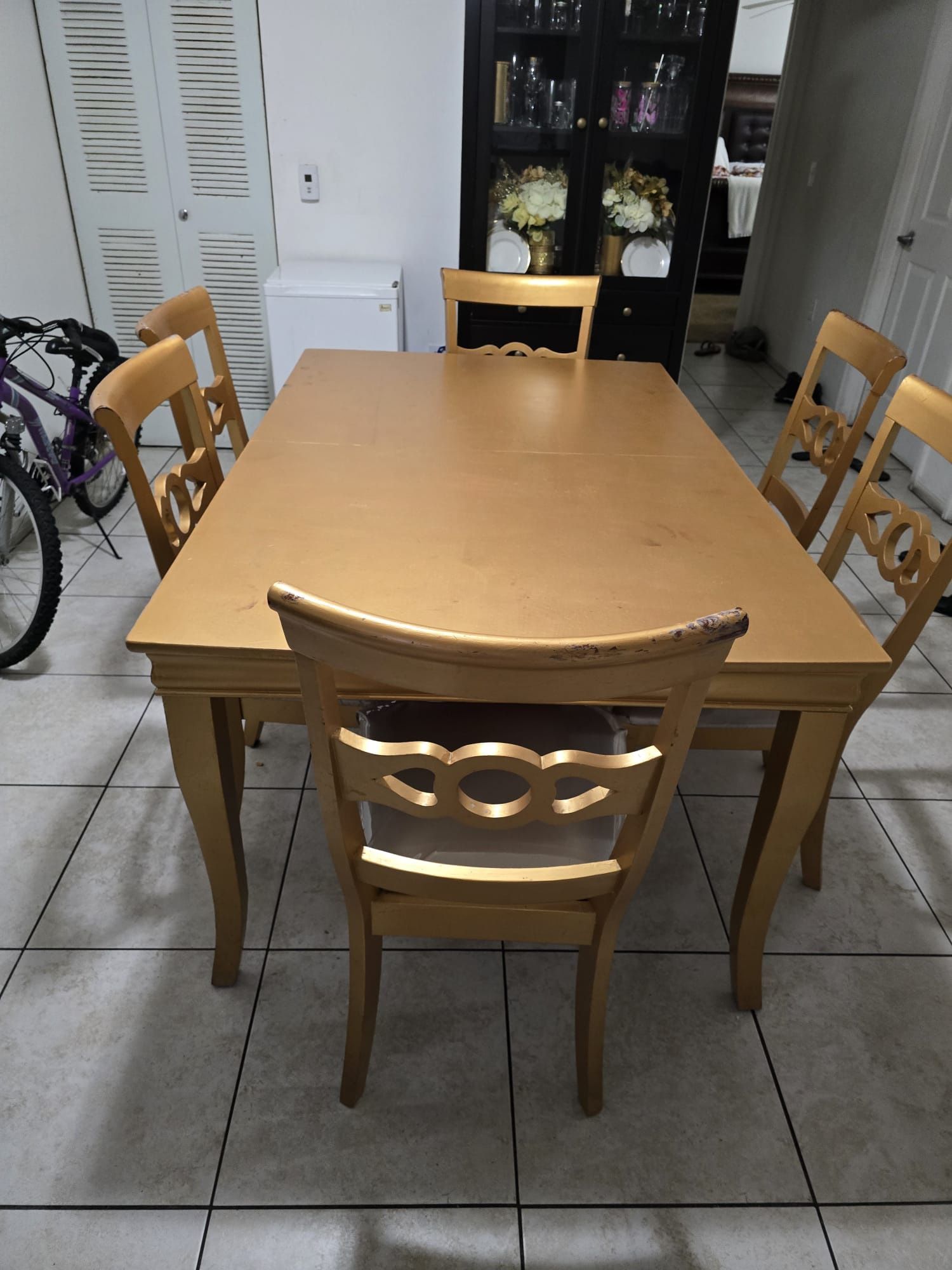 Dining Table And Chairs for Sale in North Miami, FL - OfferUp