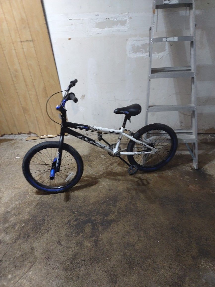 Ambush. Fs20 Bmx Bike For Kids for Sale in Hanover Park, IL - OfferUp