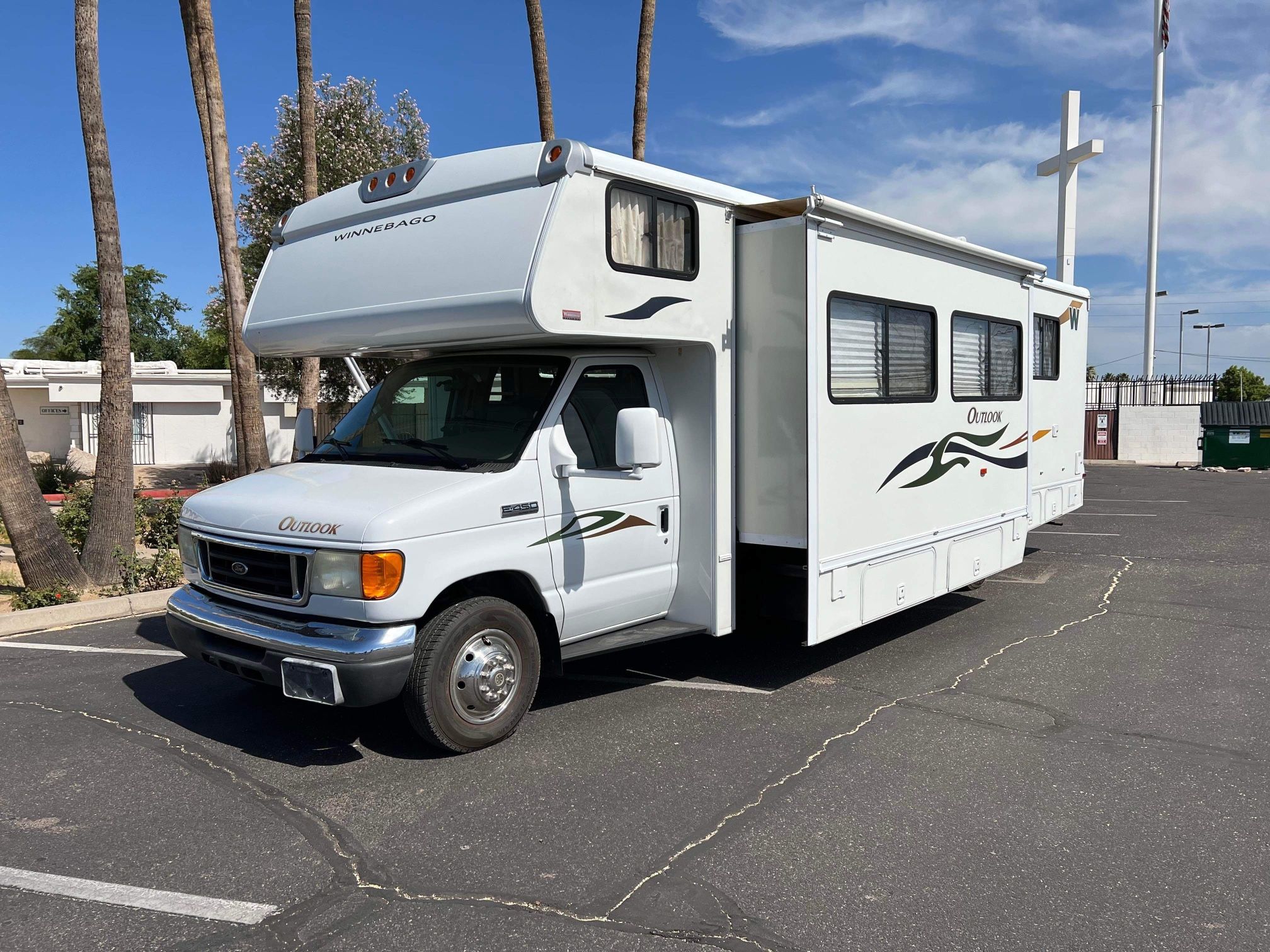 2006 Ford Outlook Winnebago for Sale in Phoenix, AZ - OfferUp
