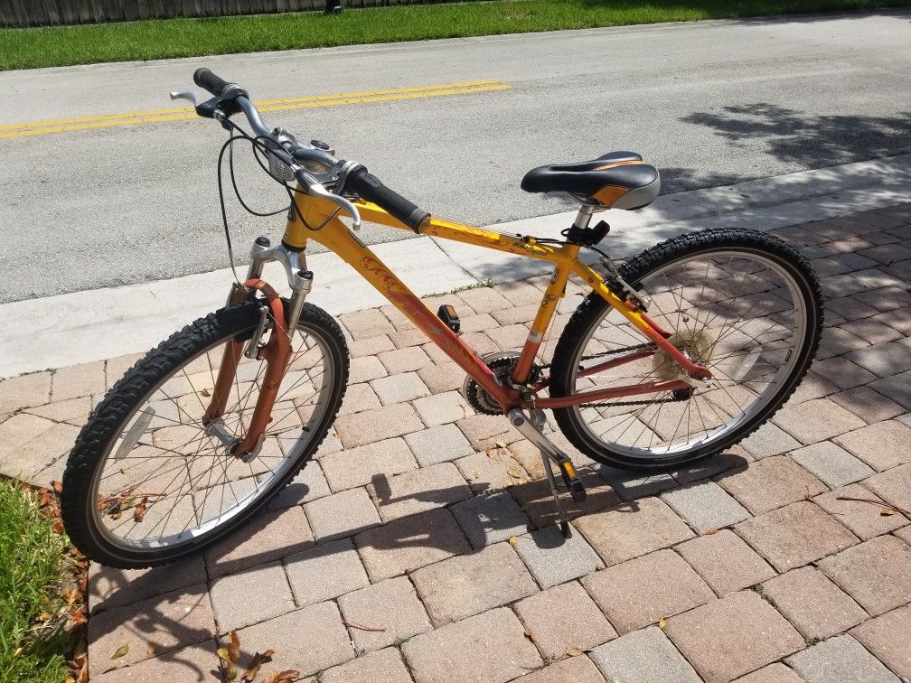 K2 T Nine womens bike for Sale in Homestead, FL - OfferUp